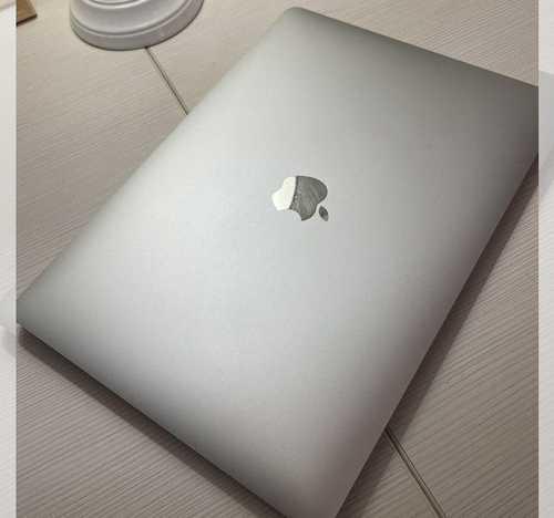 Macbook Air 13 2020 intel i3