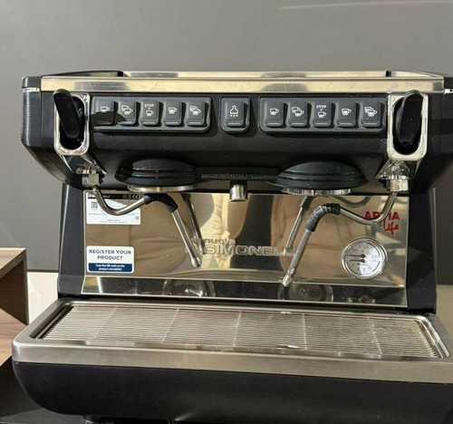 Кофемашина nuova simonelli appia life 2 gr v