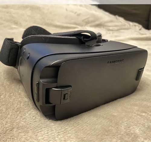 Очки виртуальной реальности samsung gear vr