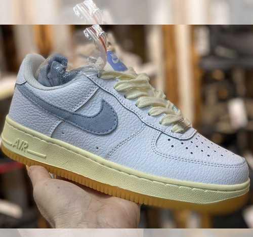 Кроссовки кожаные женские Nike Force 1