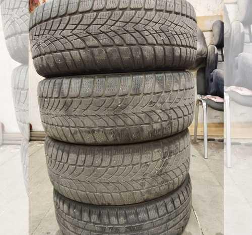 Dunlop SP Winter Sport 4D 225/55 R17 97H