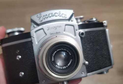 Плёночный фотоаппарат Exacta Jhagee (1946 г.)