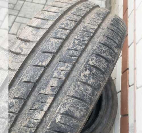 Kumho Ecowing ES31 215/45 R17