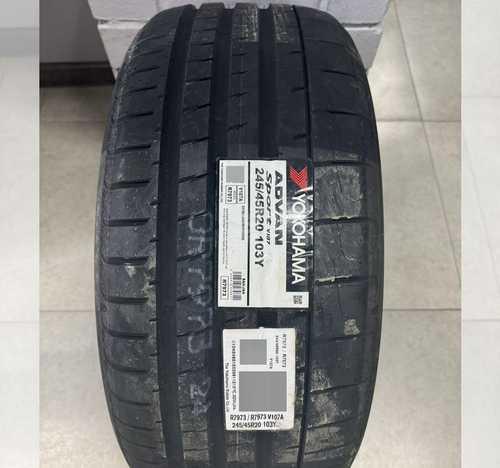 Yokohama Advan Sport V107A 245/45 R20 103Y