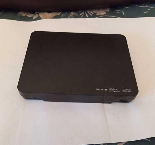 Медиасервер WD TV Live Hub Media Center 1 TB