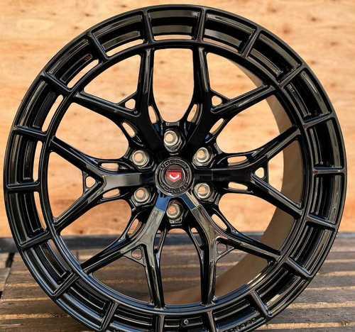 Кованые диски R22 Vossen для Ram TRX