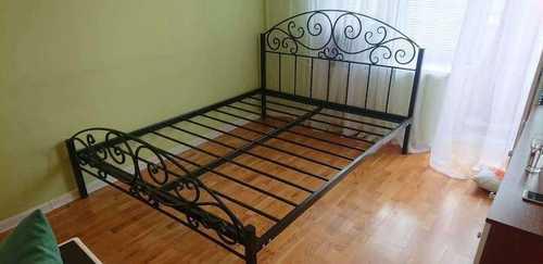 Кованая кровать, металлическая кровать