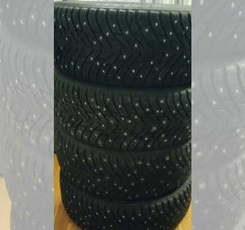 Nokian Tyres Hakkapeliitta 8 205/55 R16