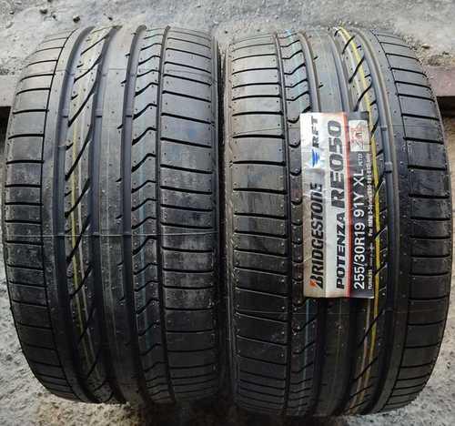 Bridgestone Potenza RE050A 255/30 R19 91Y