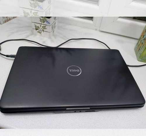 Ноутбук dell inspiron