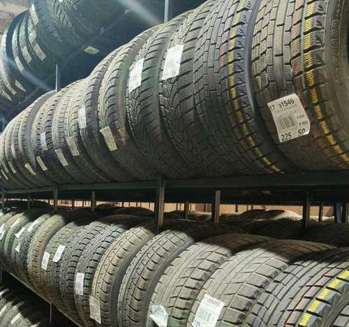 Aurora Winter Route Master UW70 205/55 R16 91T