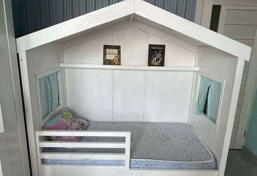 Детская деревянная кровать -домик