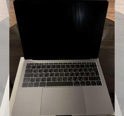 Apple macbook pro 13 2016