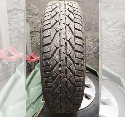 Шины зимние шипованные 185/65 r15