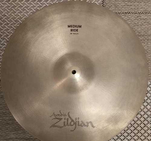 Zildjian Avedis Medium Ride 18