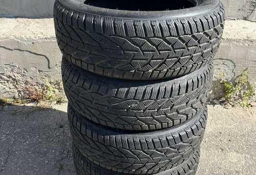Tigar Winter 215/55 R17 98V