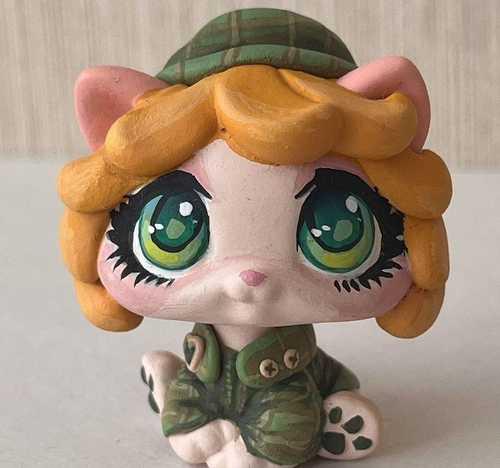 Lps лпс ооак котенок в плаще