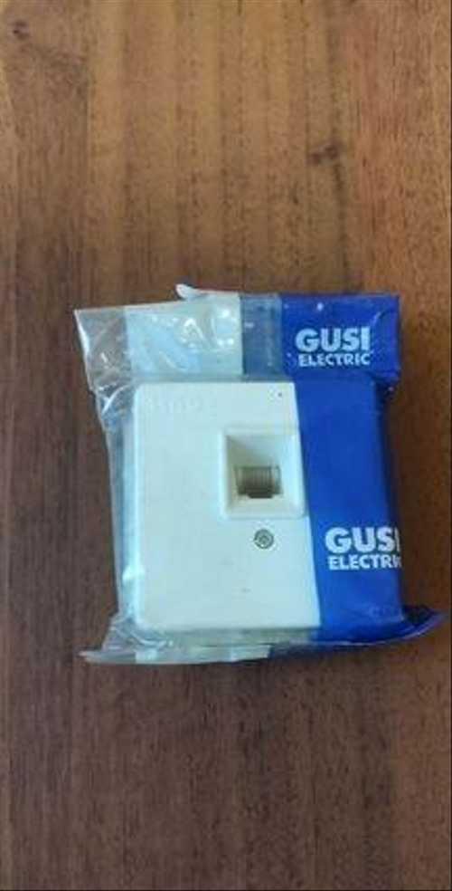 Розетка компьютерная rj45 gusi electric