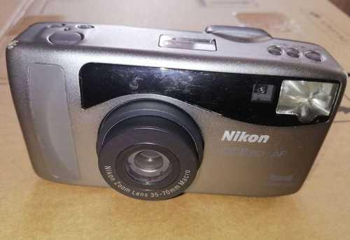 Компактный пленочный фотоаппарат nikon zoom 310