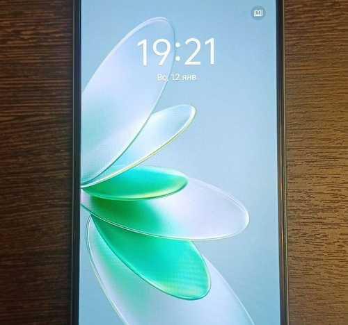 Vivo V27e, 8/128 ГБ