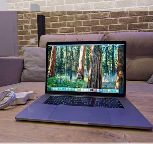 Macbook Pro 15 2019 i9 32GB/512GB