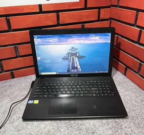 Ноутбук Asus F552C