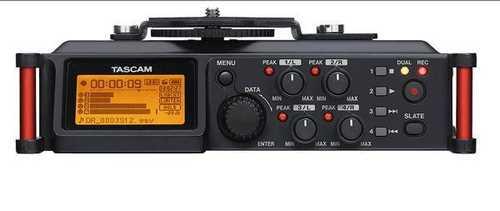 Портативный рекордер Tascam DR-70D