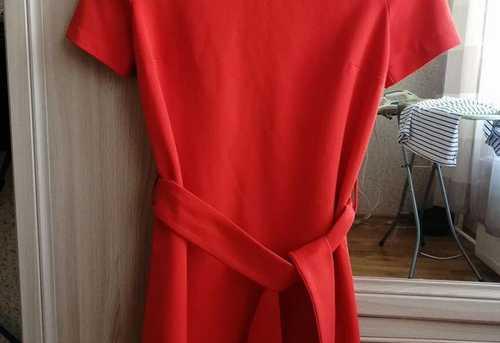 Красное платье 42