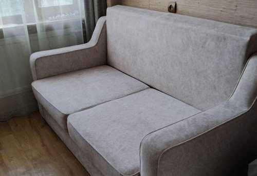 Продаю диван бу,в хорошем состоянии
