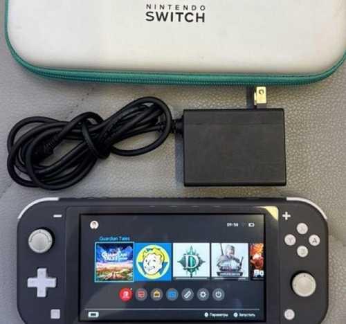 Приставка Nintendo switch Lite HDH-001