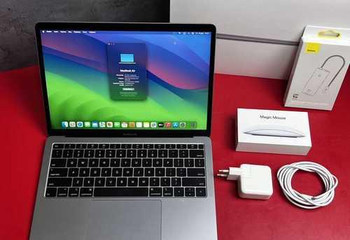 Топ Macbook Air 13 Retina i5 1,6 ггц 8 GB 256GB
