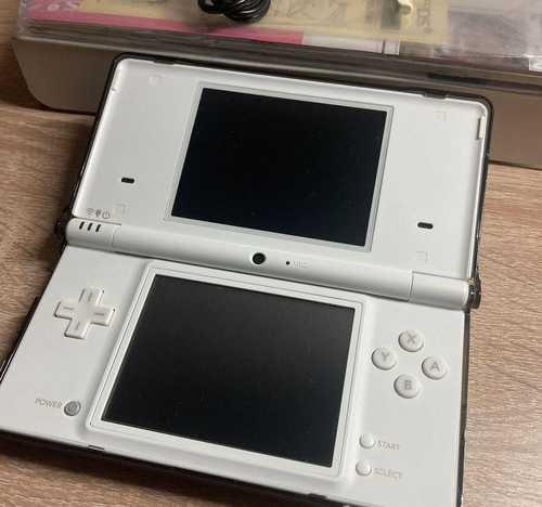 Nintendo DSi