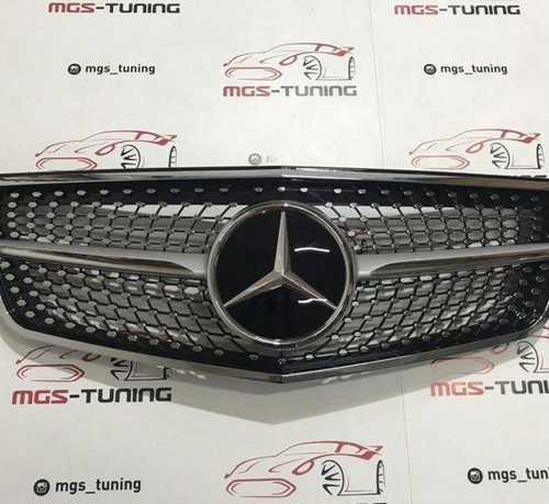 Решетка Mercedes Diamond W212 Silver 09-12г Дистр