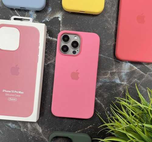 Чехол на iPhone 15 Pro Max силиконовый Pink