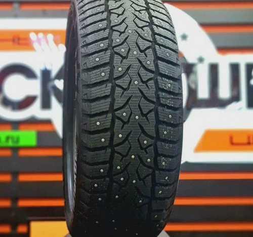 Royal Black Royal Stud II 245/60 R18