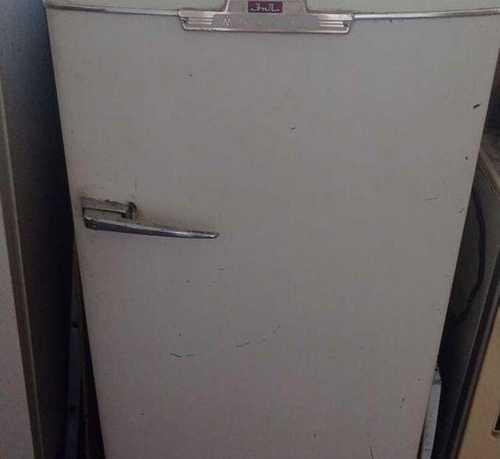 Холодильник винтажный ЗИЛ "Москва"