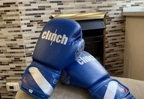 Боксерские перчатки clinch 12 унций