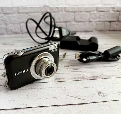 Цифровой фотоаппарат FujiFilm FinePix JV100 12 мп