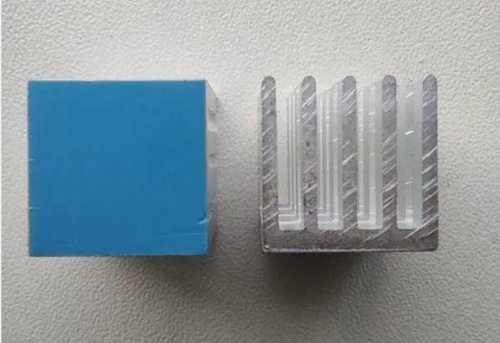 Радиатор Алюминиевый термоклей 15х15х15 мм