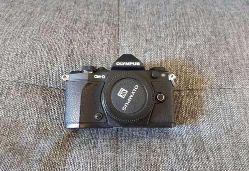 Продам фотоаппарат Olympus 5 mark 2
