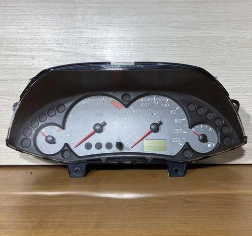 Панель приборов Ford Focus1 2000 98AP10841BC