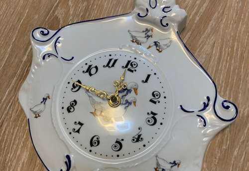 Часы настенные Гуси, гербовые, 27 см