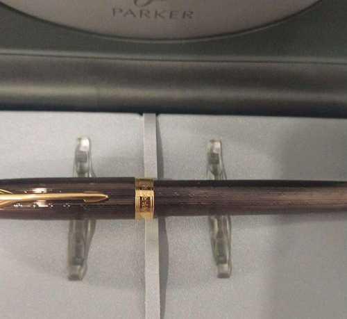Перьевая ручка Parker Sonnet Chiselled F550