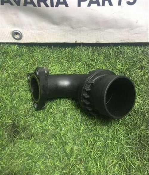 Патрубок интеркулера Volvo S60 1.6 2011