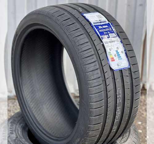 Sunwide RS-One 245/40 R18 101T