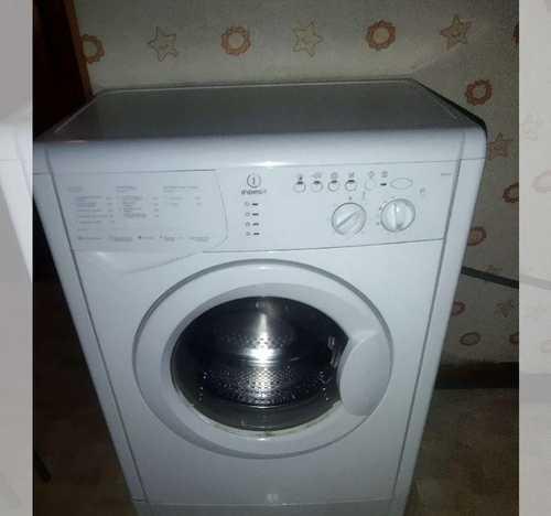 Стиральная машина indesit