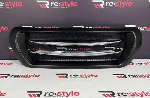 Решетка радиатора Toyota Land Cruiser 200 Y1042