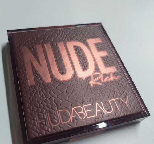 Huda beauty тени nude rich