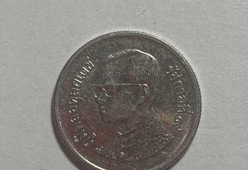 Монета 1 бат тайланд