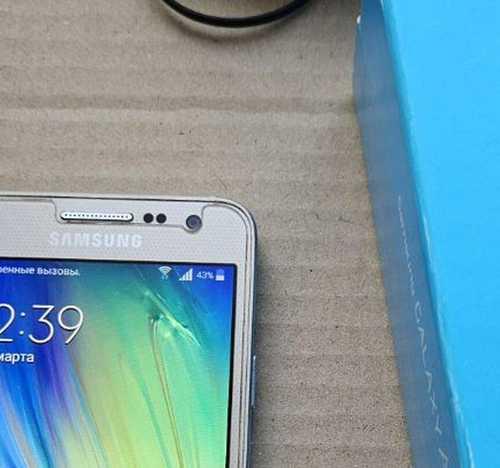 Samsung Galaxy A3 SM-A300F, 16 ГБ